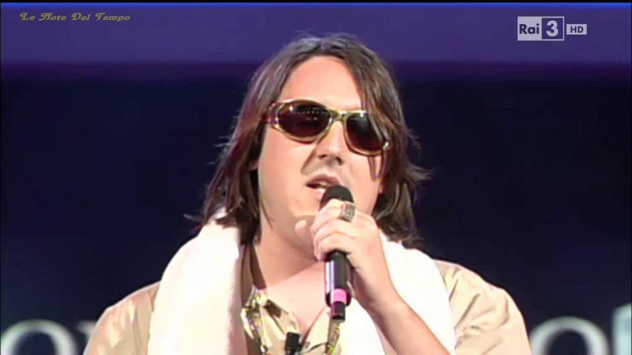 Piotta su Supercafone: "Mio padre divenne un fan, in famiglia erano ...