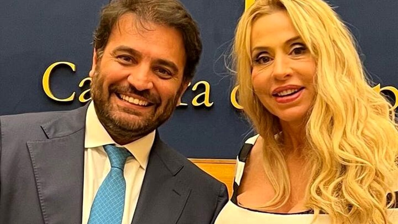 Valeria Marini: "Sono stata io a lasciare Gimmi Cangiano per una sua ...